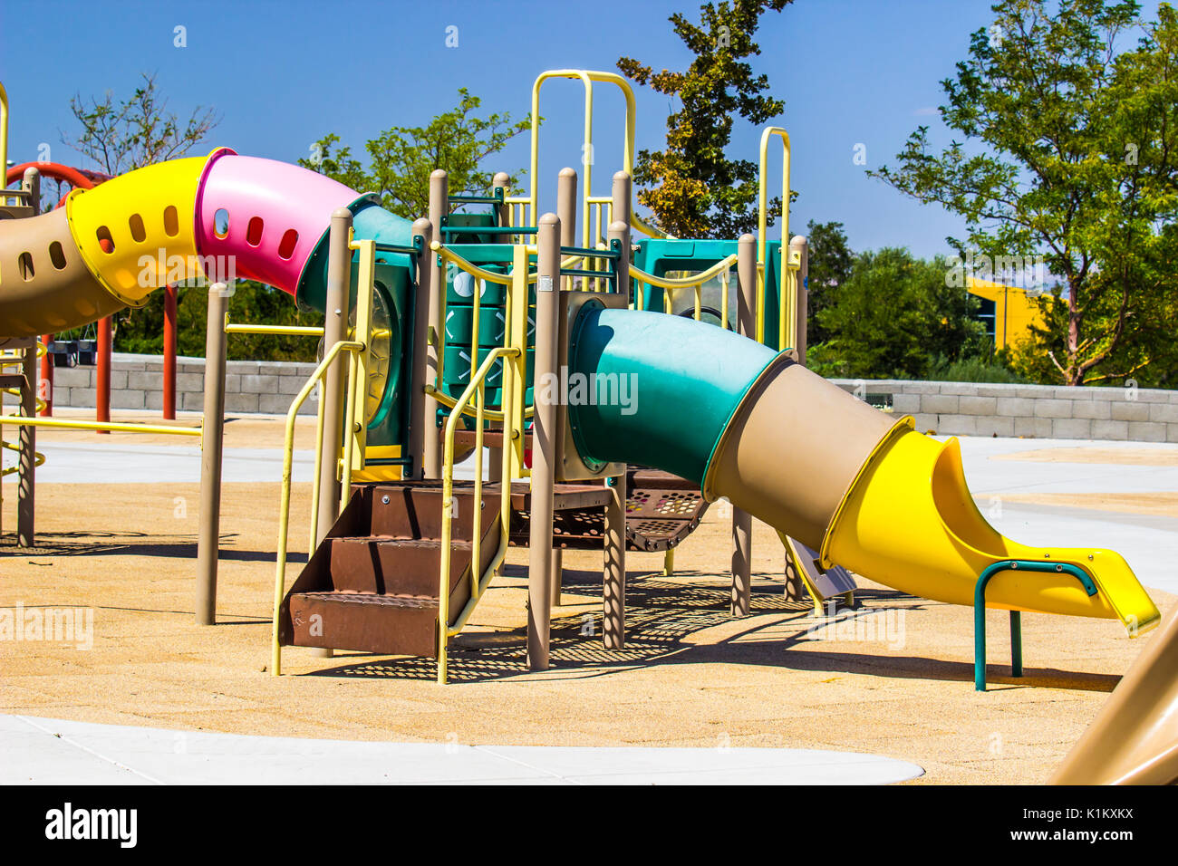 Slide and bars playground hi-res stock photography and images - Alamy