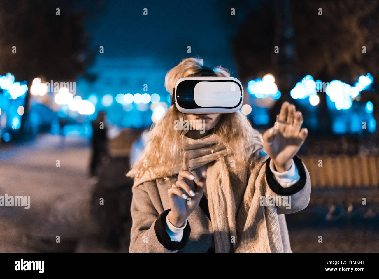 Augmented reality eyeglasses hi-res stock photography and images - Alamy