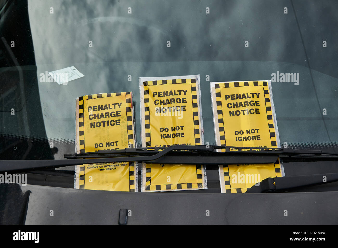 Parking penalty notices hi-res stock photography and images - Alamy
