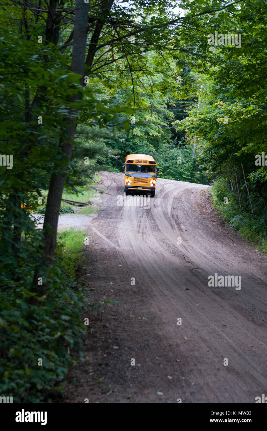 Rural road yellow school bus hi-res stock photography and images - Alamy