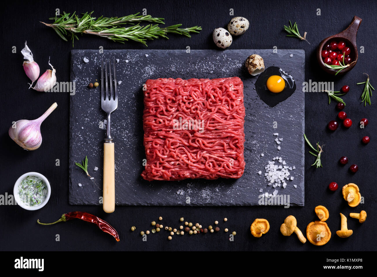 Grind beef patty hi-res stock photography and images - Alamy