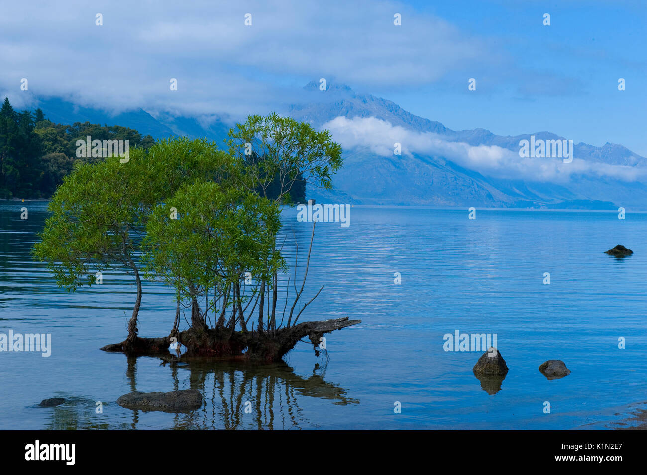 Third largest lake hi-res stock photography and images - Alamy