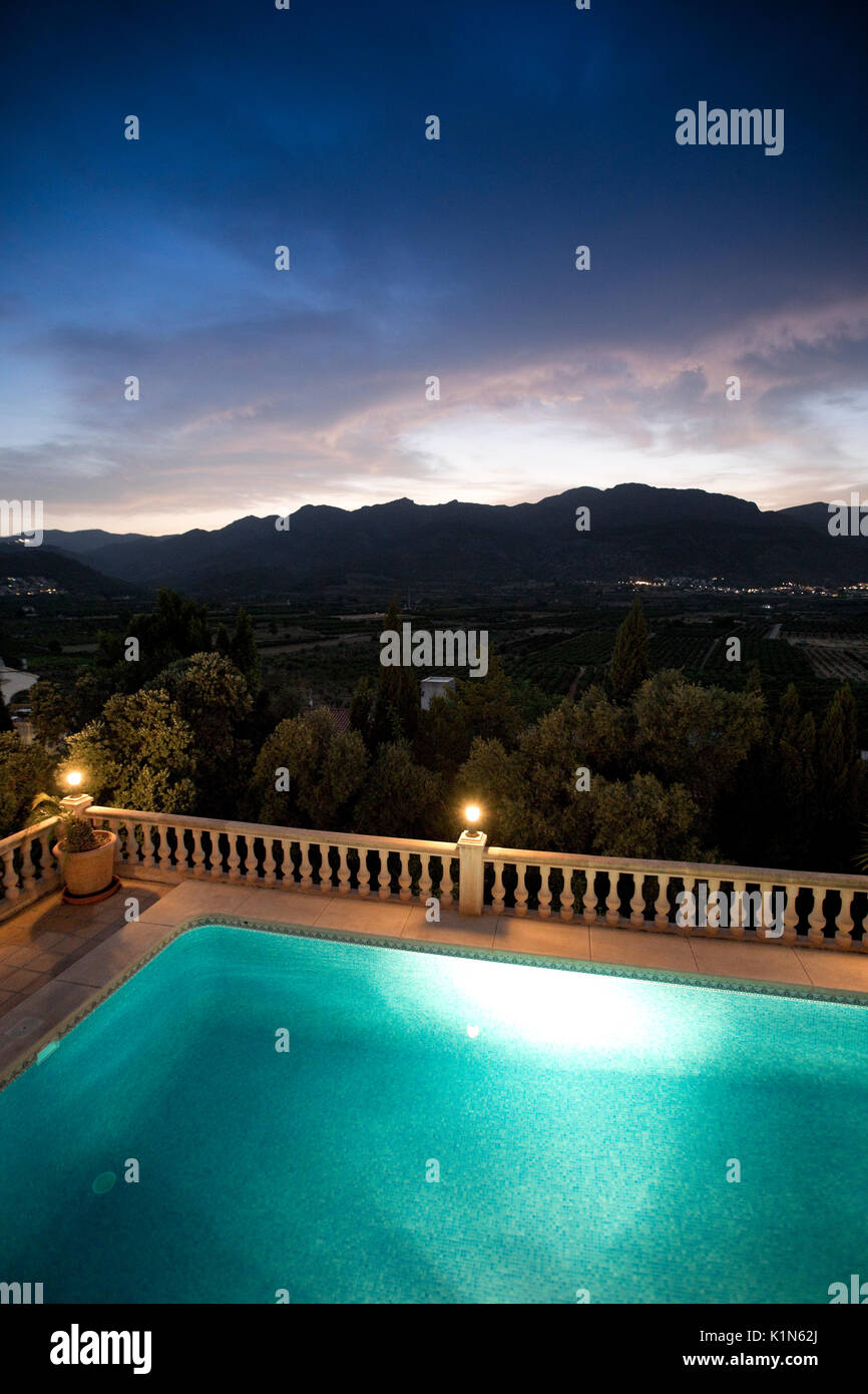 Valencia swimming pool hi-res stock photography and images - Alamy