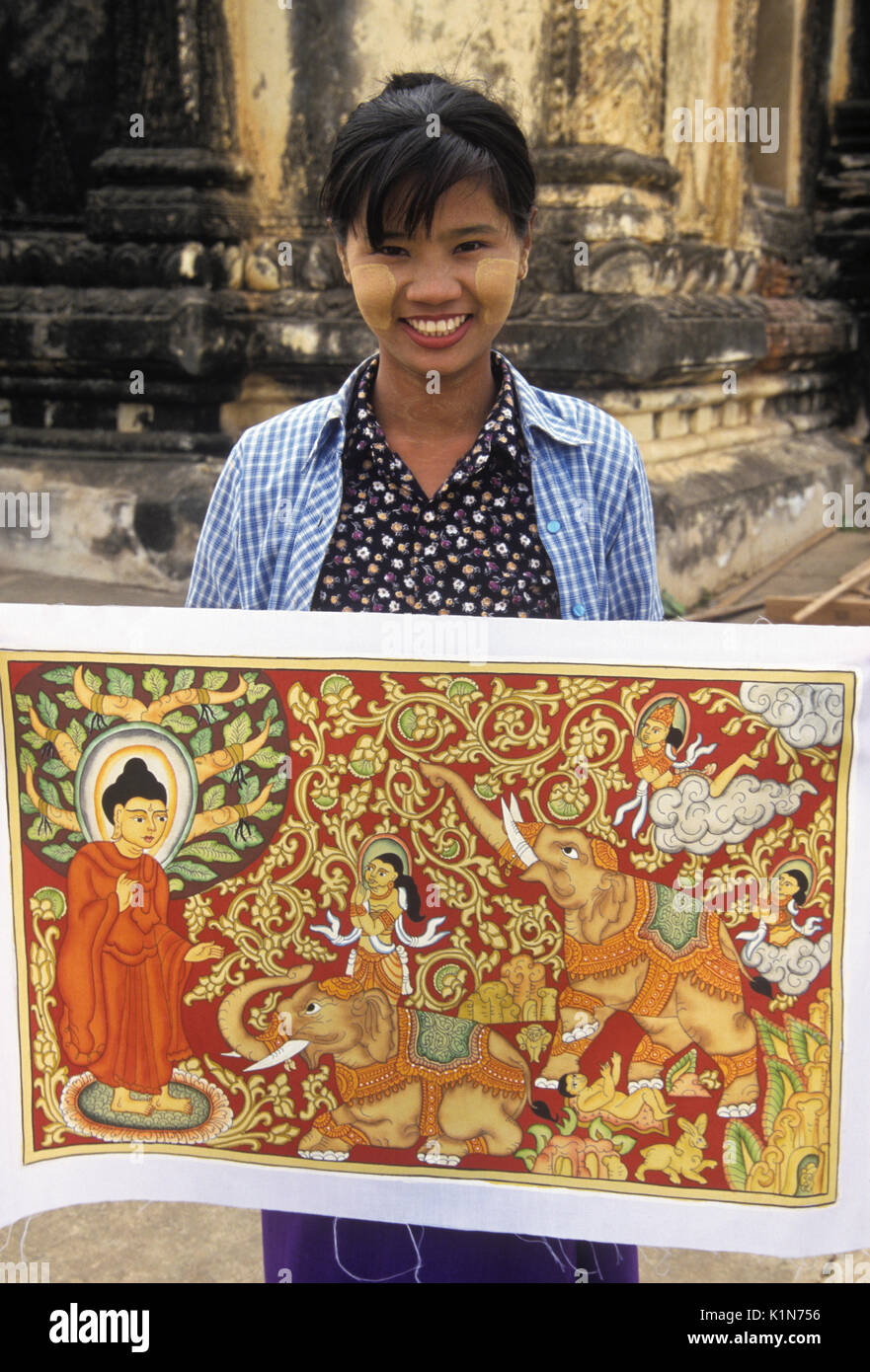 Myanmar face painting hi-res stock photography and images - Alamy