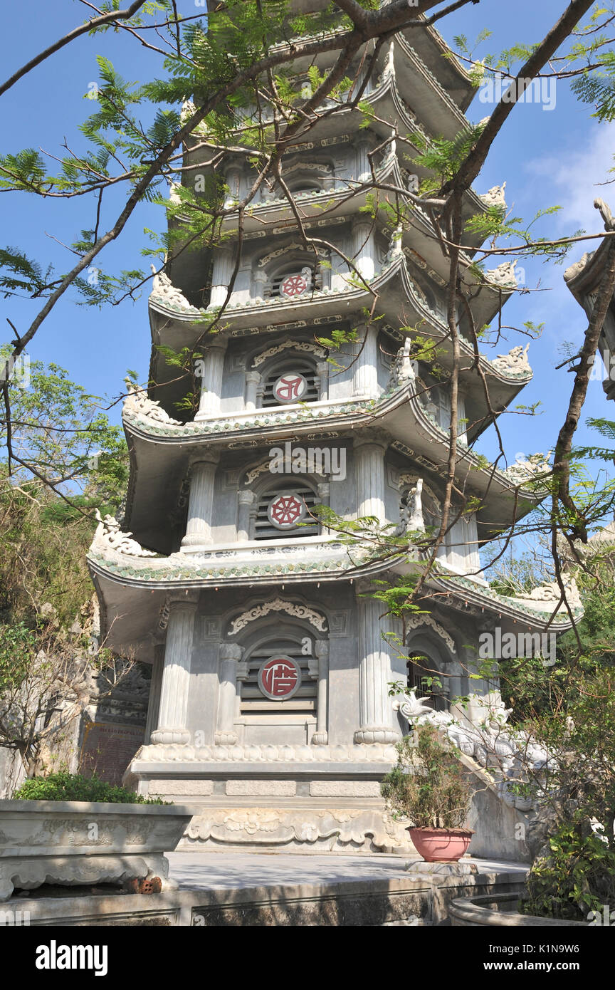 Non nuoc pagoda, da nang hi-res stock photography and images - Alamy