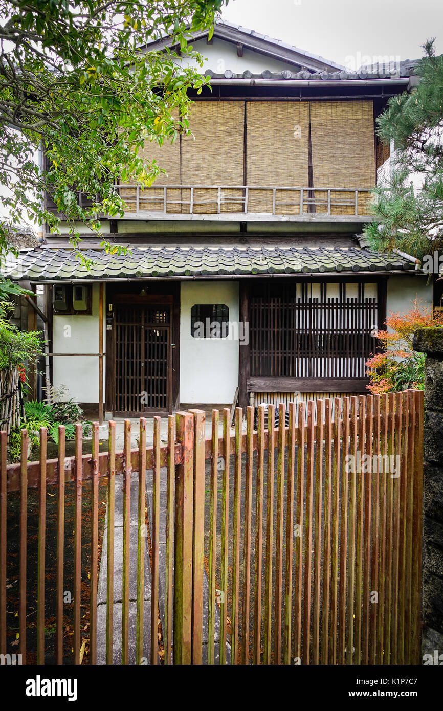 Wooden traditional house with garden in Kyoto, Japan Stock Photo - Alamy