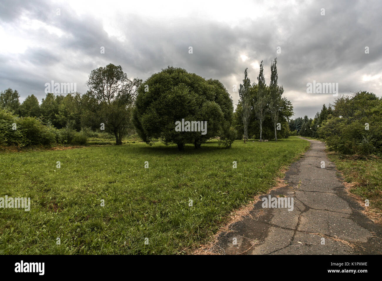 Fall rain clouds hi-res stock photography and images - Alamy