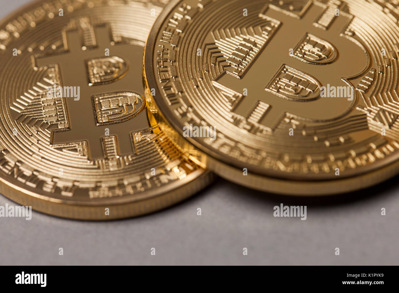 Virtual wealth hi-res stock photography and images - Alamy