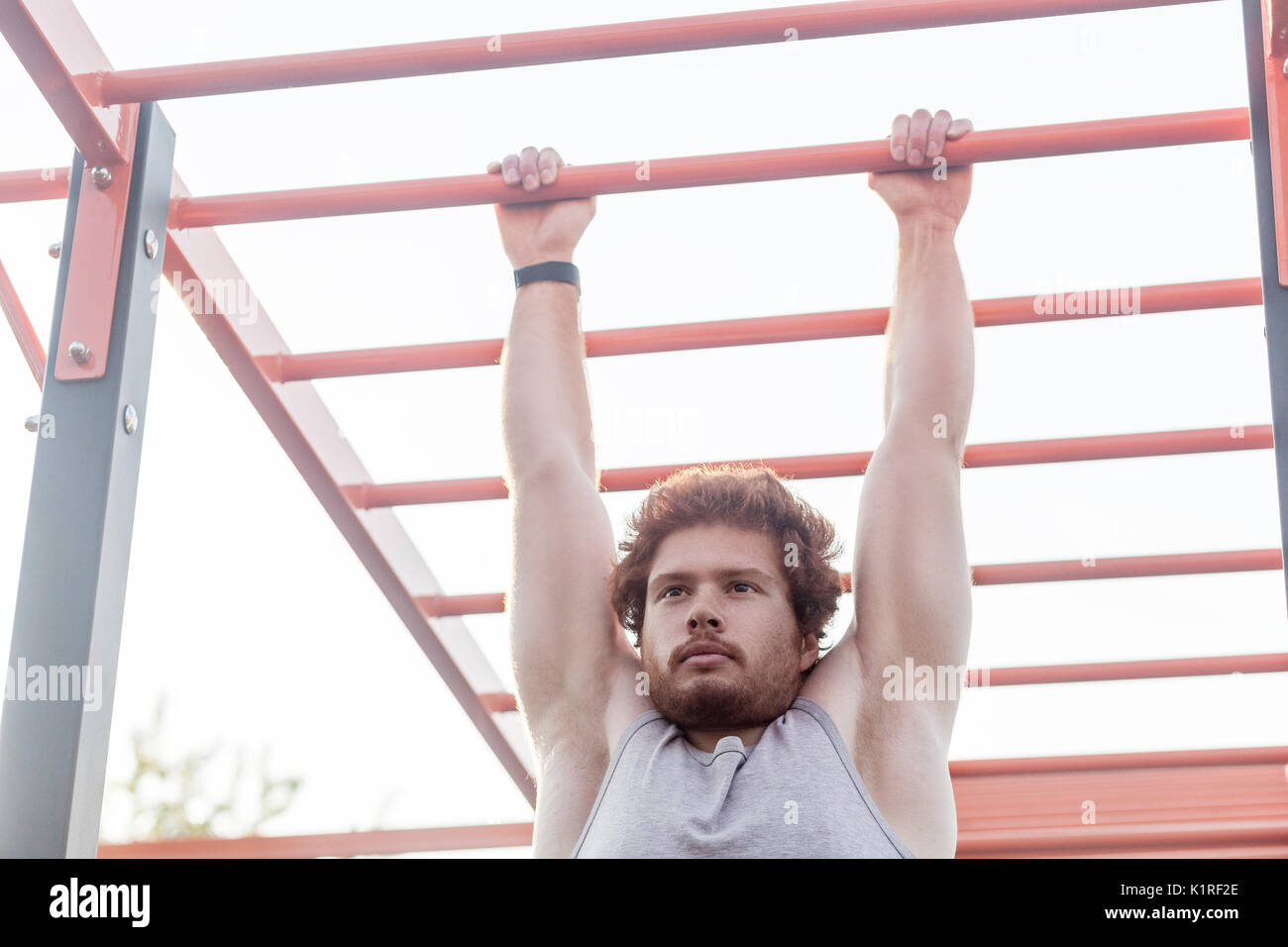 Horizontal bars hi-res stock photography and images - Alamy