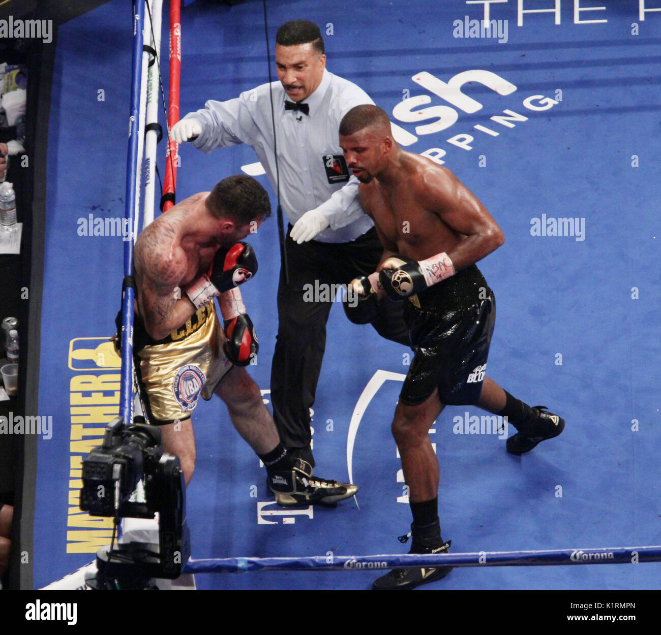 Las Vegas, Nevada, USA. 27th Aug, 2017. Light Heavyweight boxer Badou ...