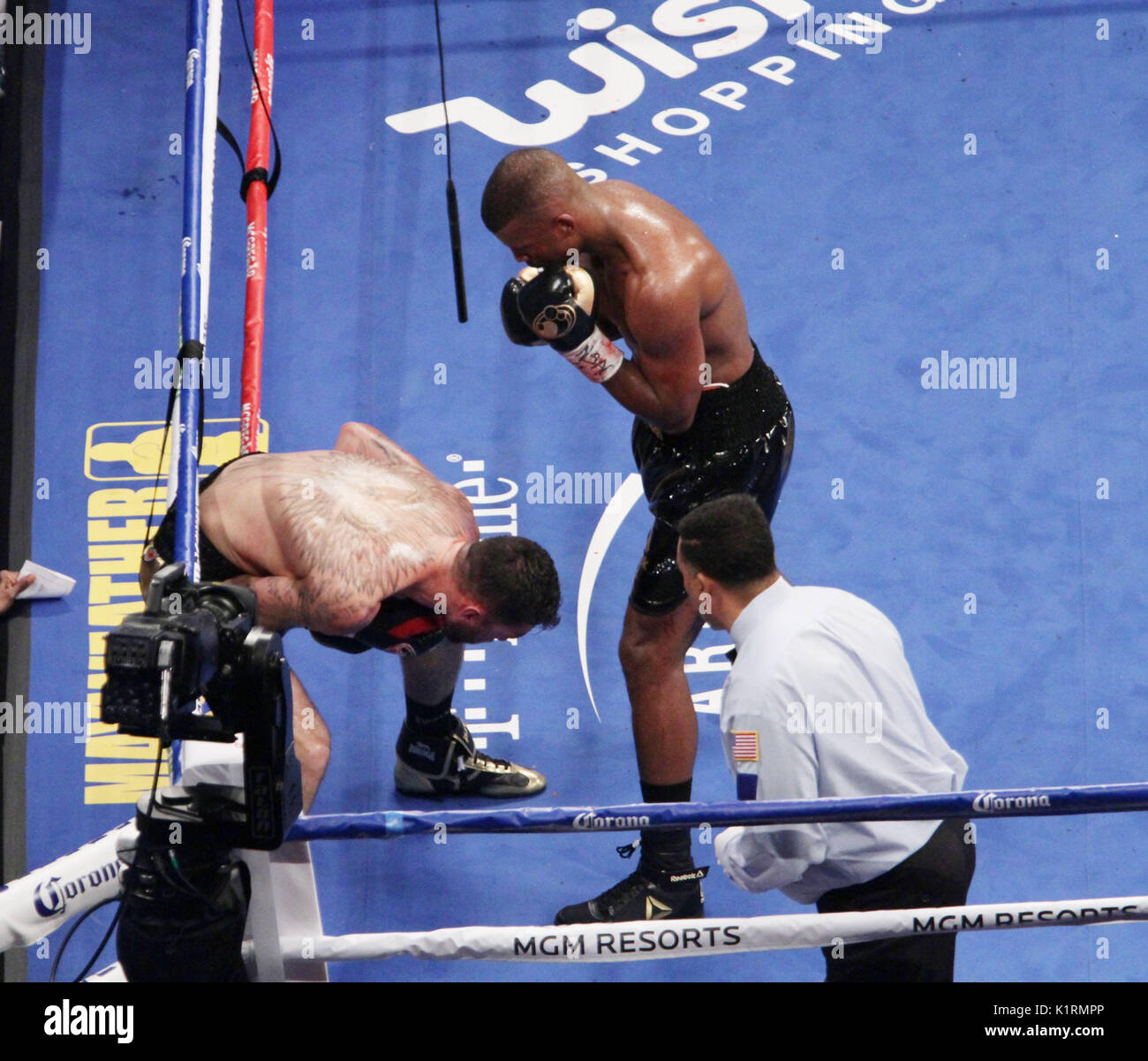 Las Vegas, Nevada, USA. 27th Aug, 2017. Light Heavyweight boxer Badou ...
