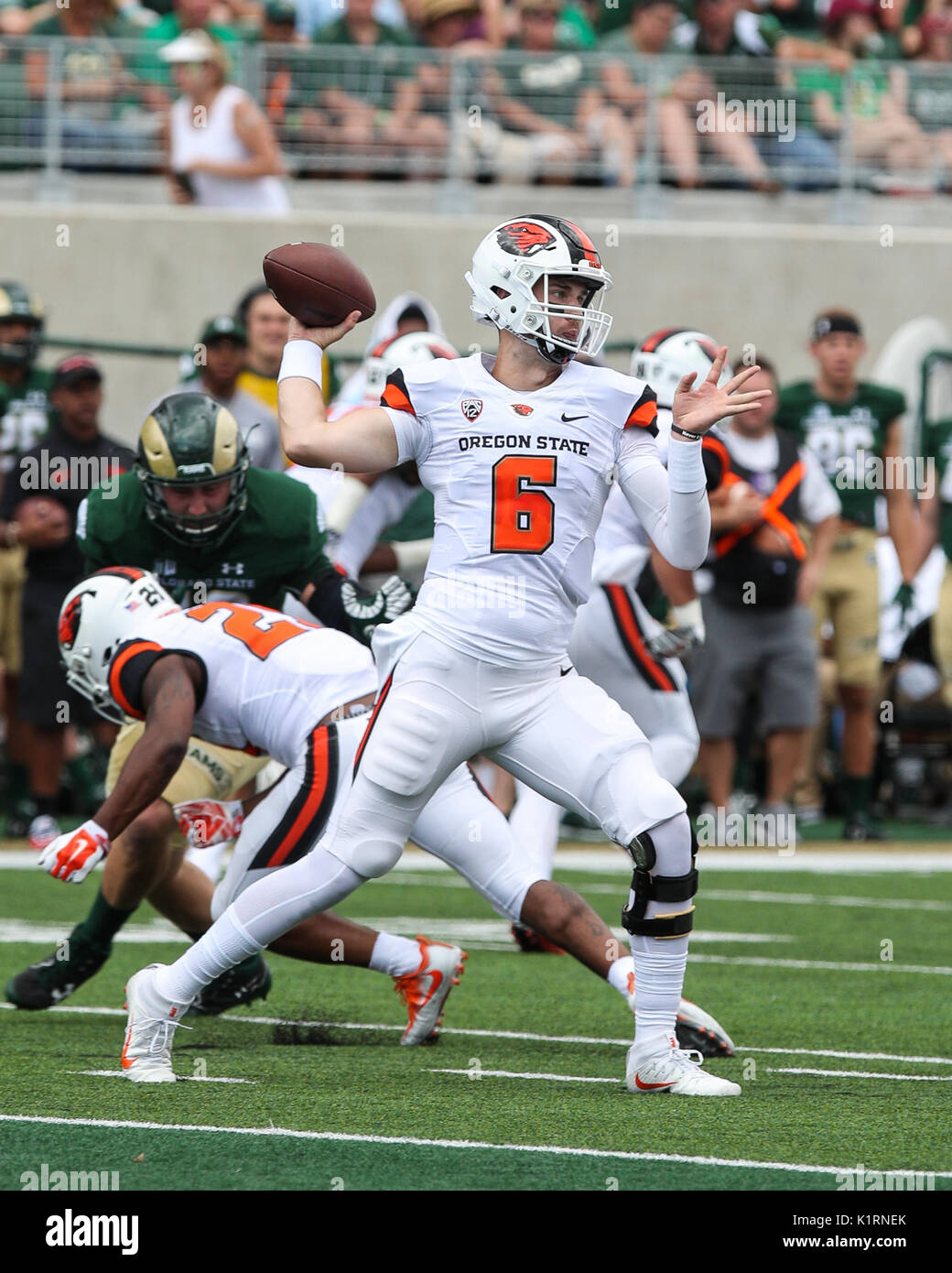 August 26, 2017: Oregon State' QB Jake Luton throws a pass against ...