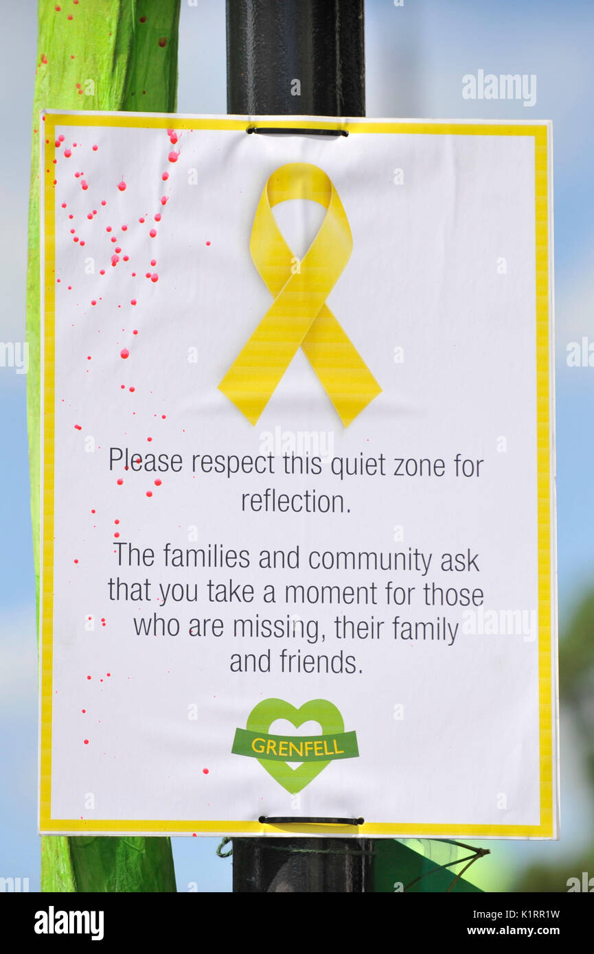 Notting hill carnival grenfell sign hi-res stock photography and images ...