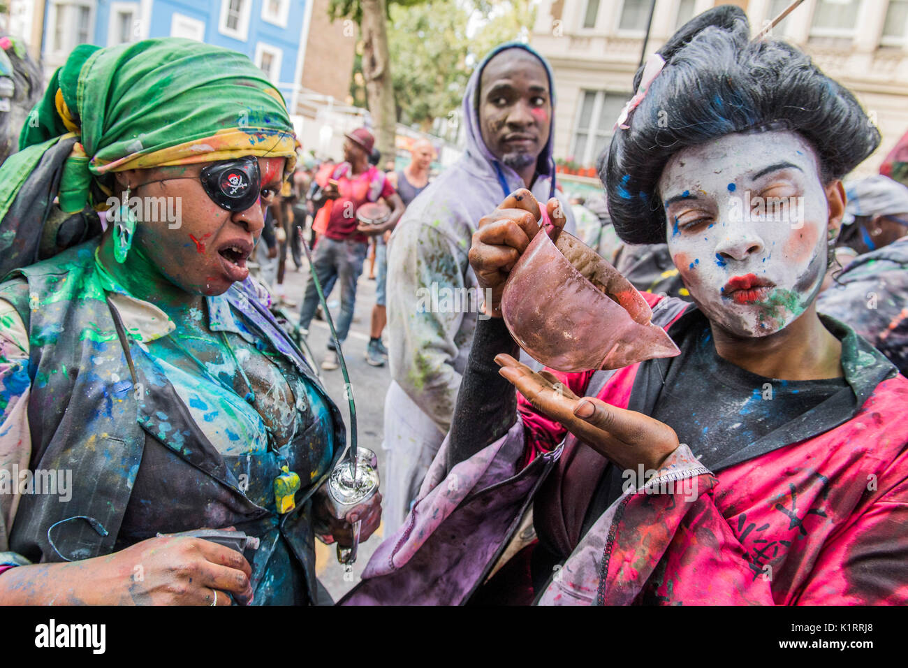 London, UK. 27th Aug, 2017. Jouvert, the early morning opening event ...