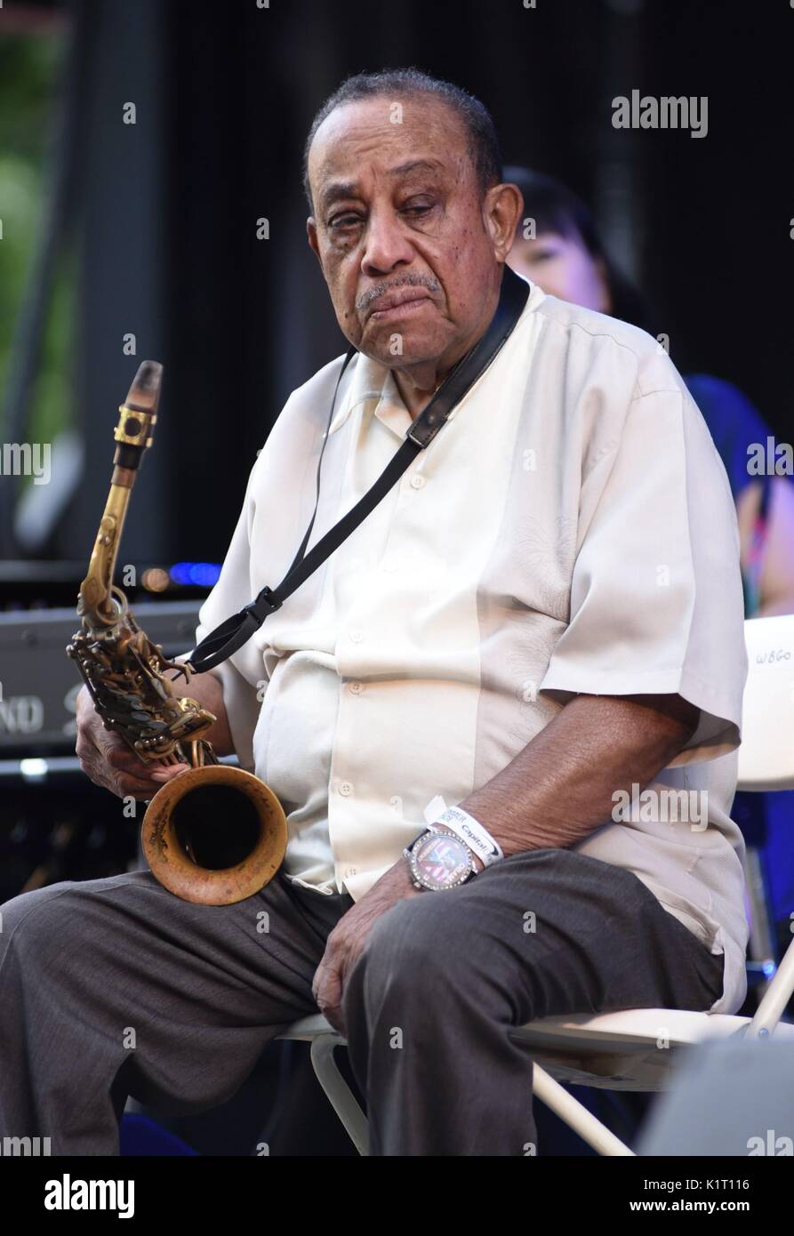 Lou donaldson hi-res stock photography and images - Alamy