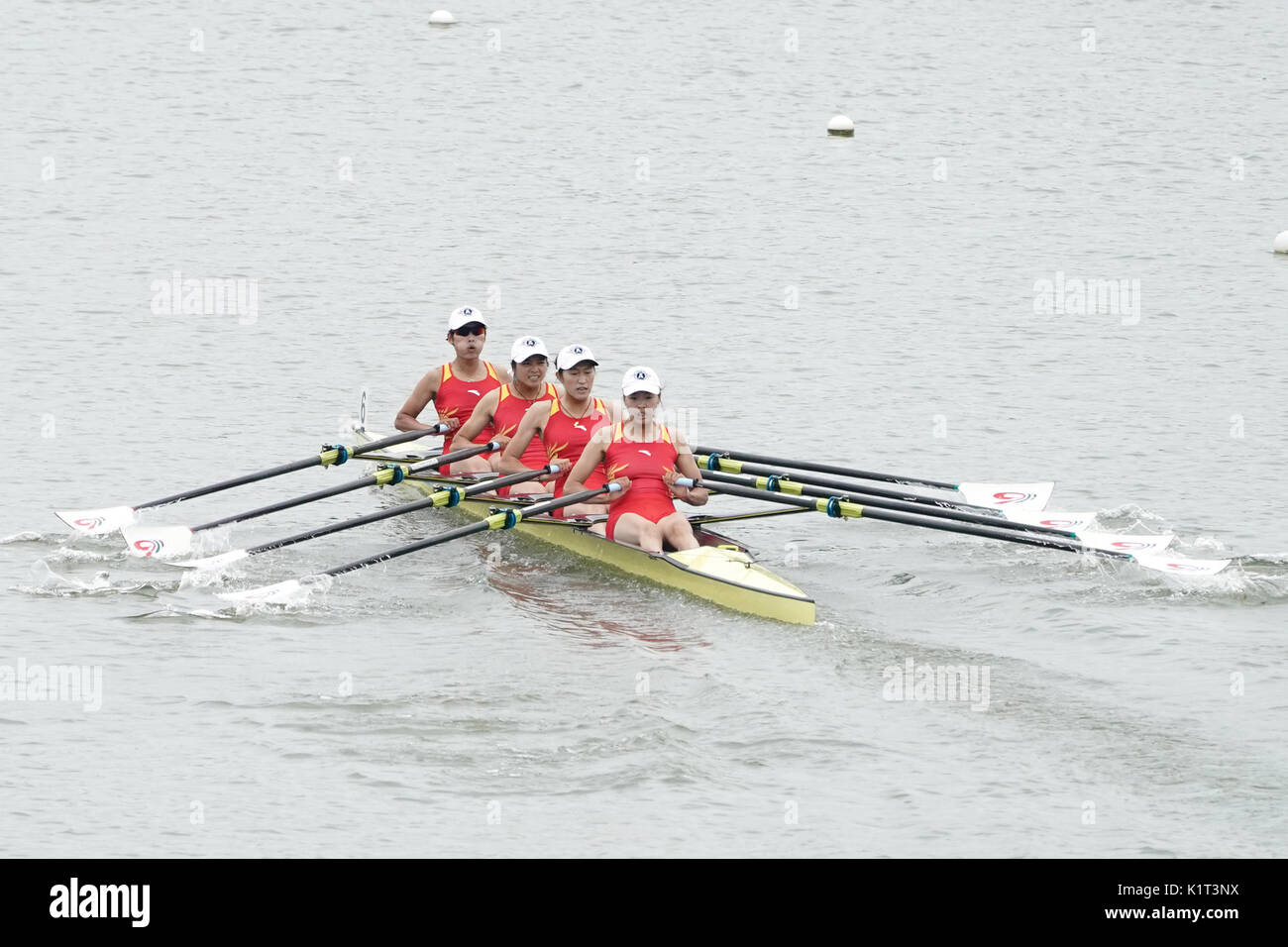 Tianjin. 28th Aug, 2017. Sichuan rowing team compete during the women's ...