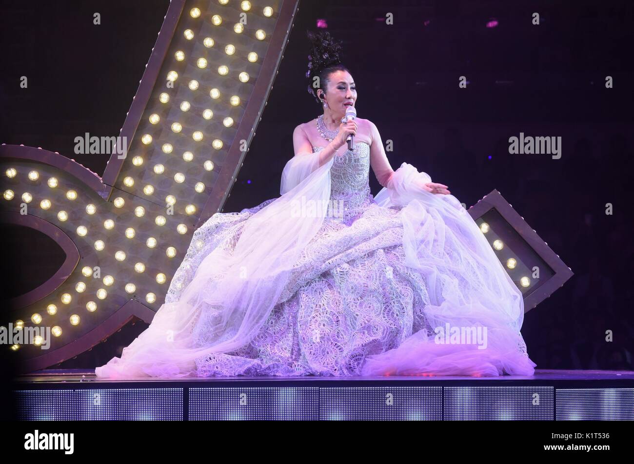 Hong kong actress liza hi-res stock photography and images - Alamy