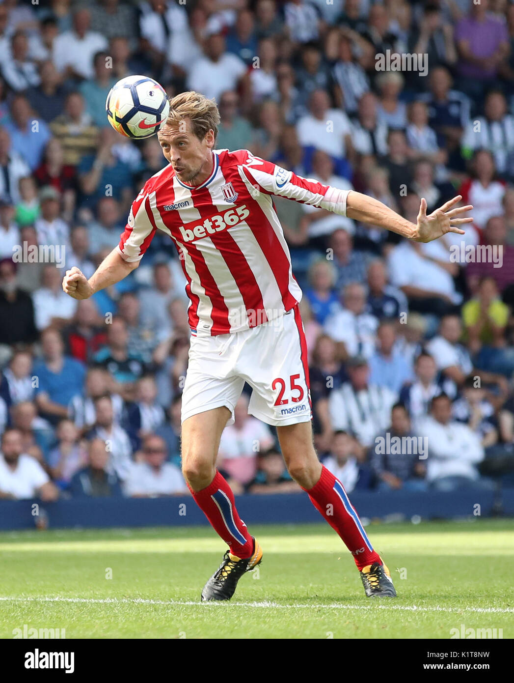 Stoke citys peter crouch scores hi-res stock photography and images - Alamy