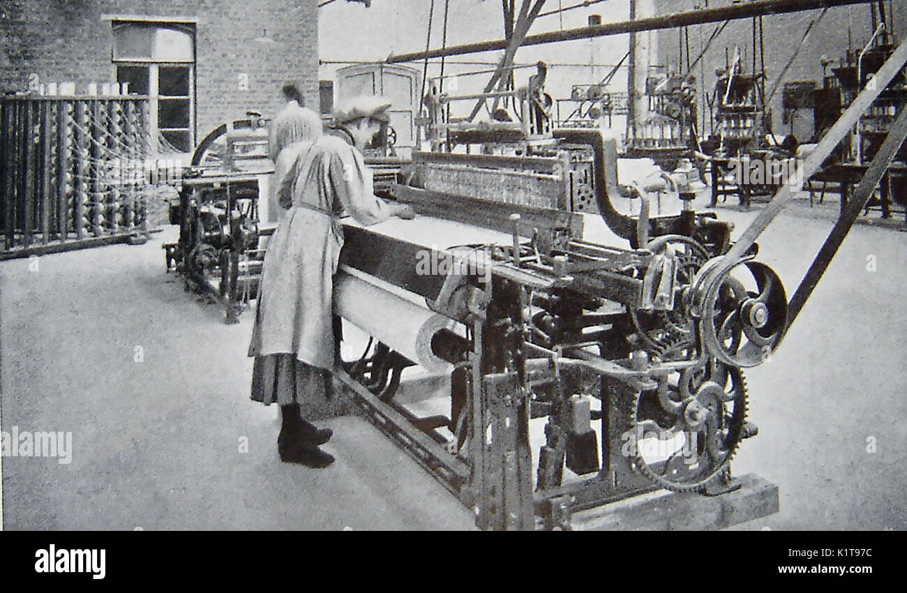 1940s weaving hi-res stock photography and images - Alamy