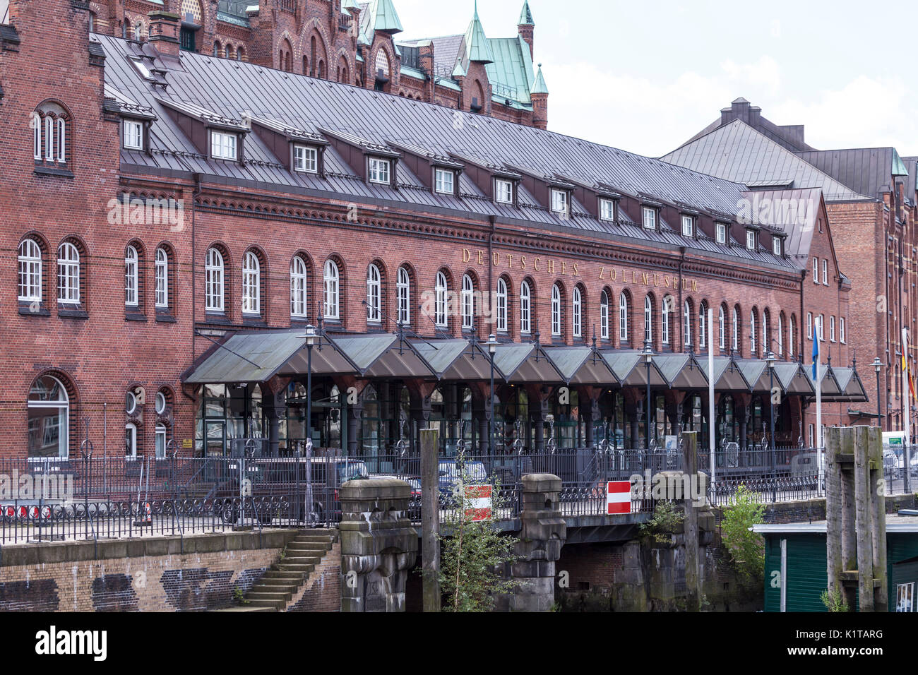 German customs hi-res stock photography and images - Alamy