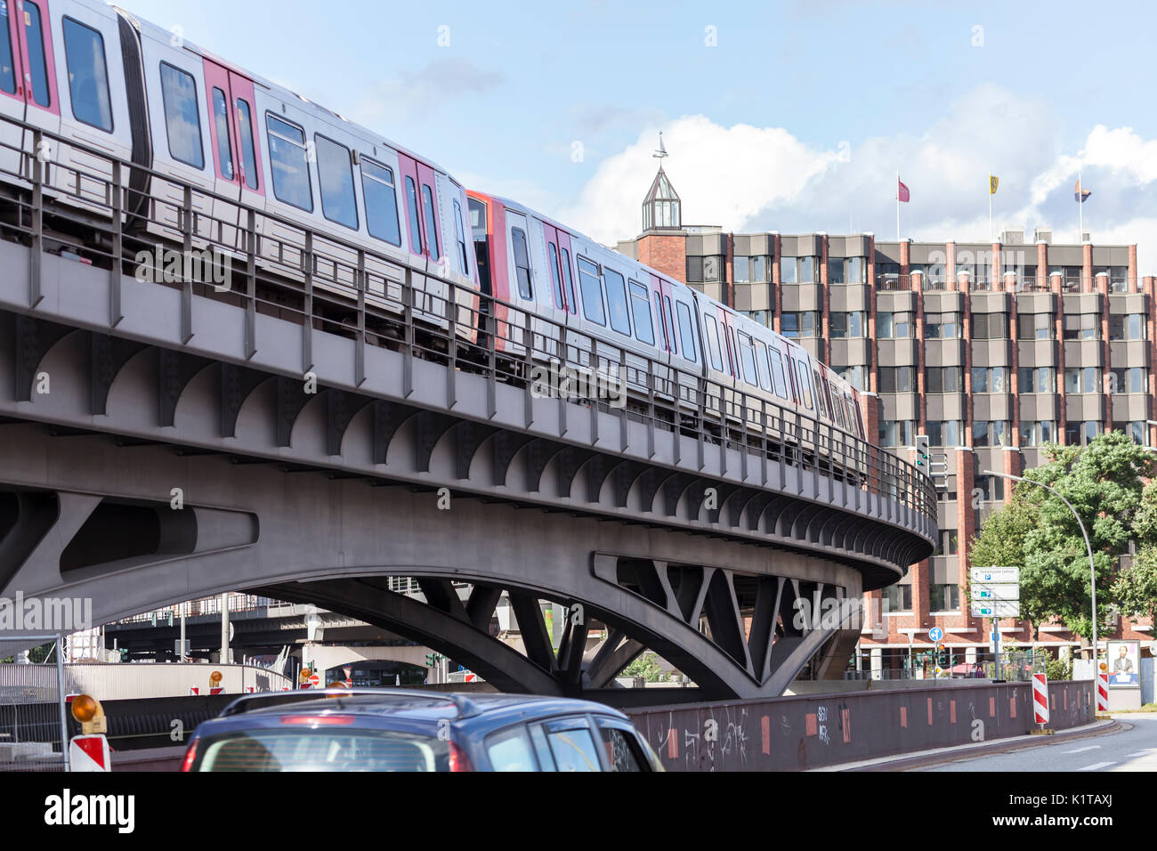 Elevated railway on bridge hi-res stock photography and images - Alamy