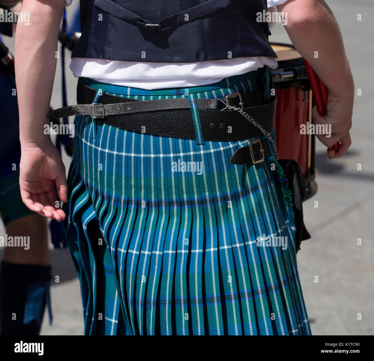 Up his kilt High Resolution Stock Photography and Images - Alamy