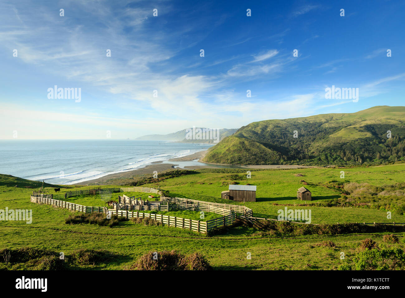Beautiful hills and fence hi-res stock photography and images - Alamy