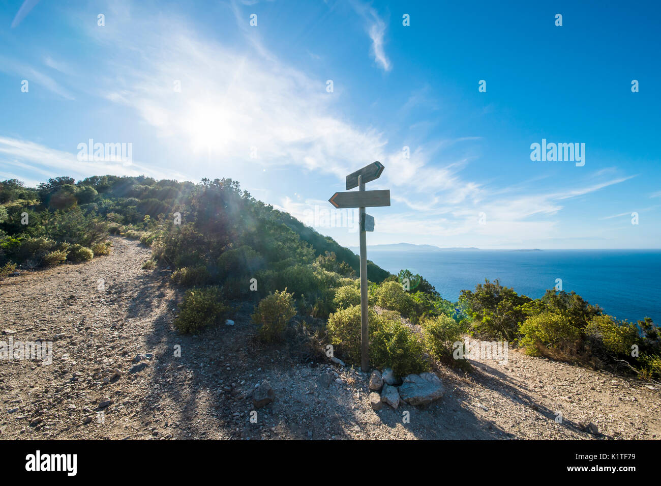 Hiking road crossroads High Resolution Stock Photography and Images - Alamy