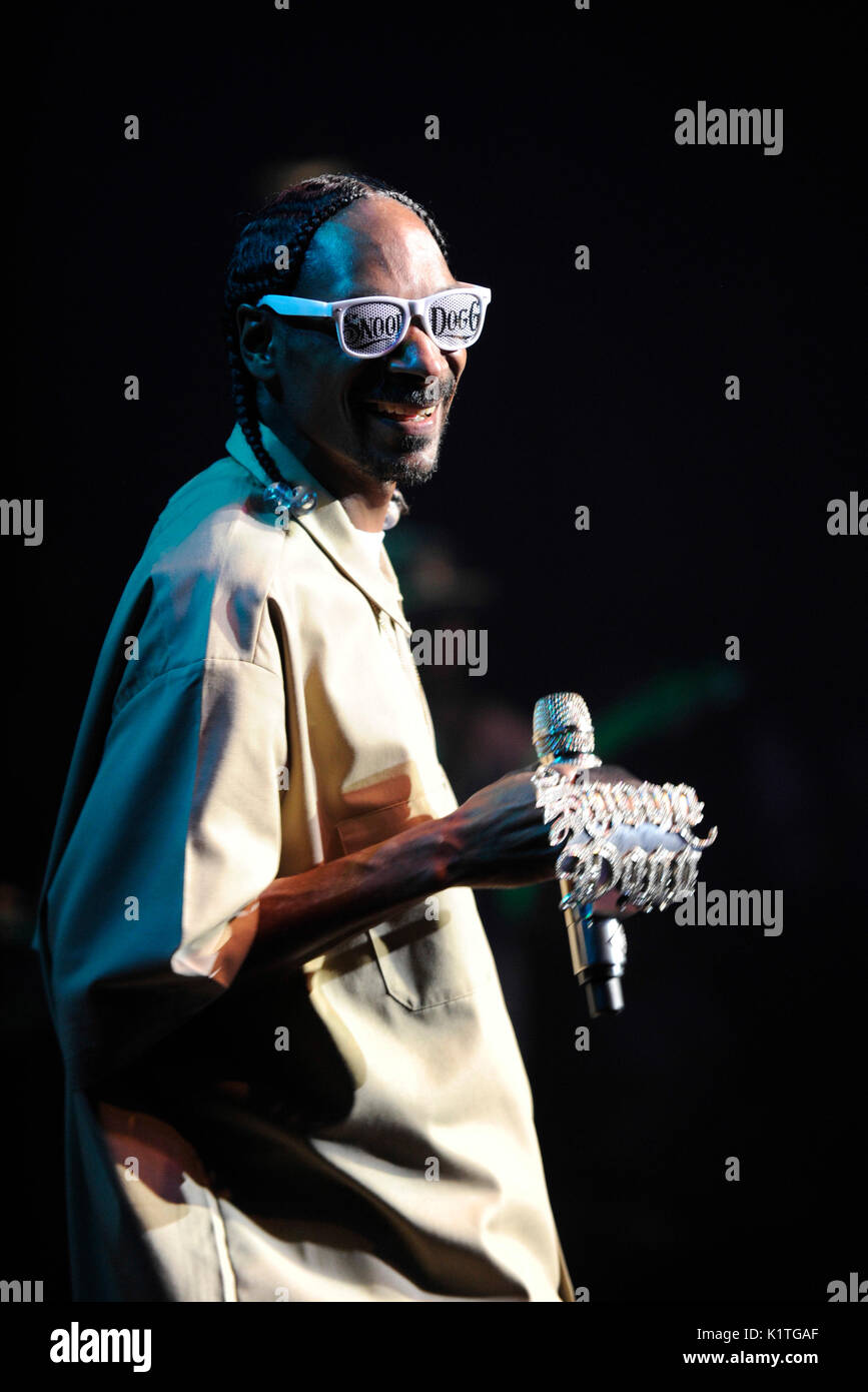 Mac and devin hi-res stock photography and images - Alamy