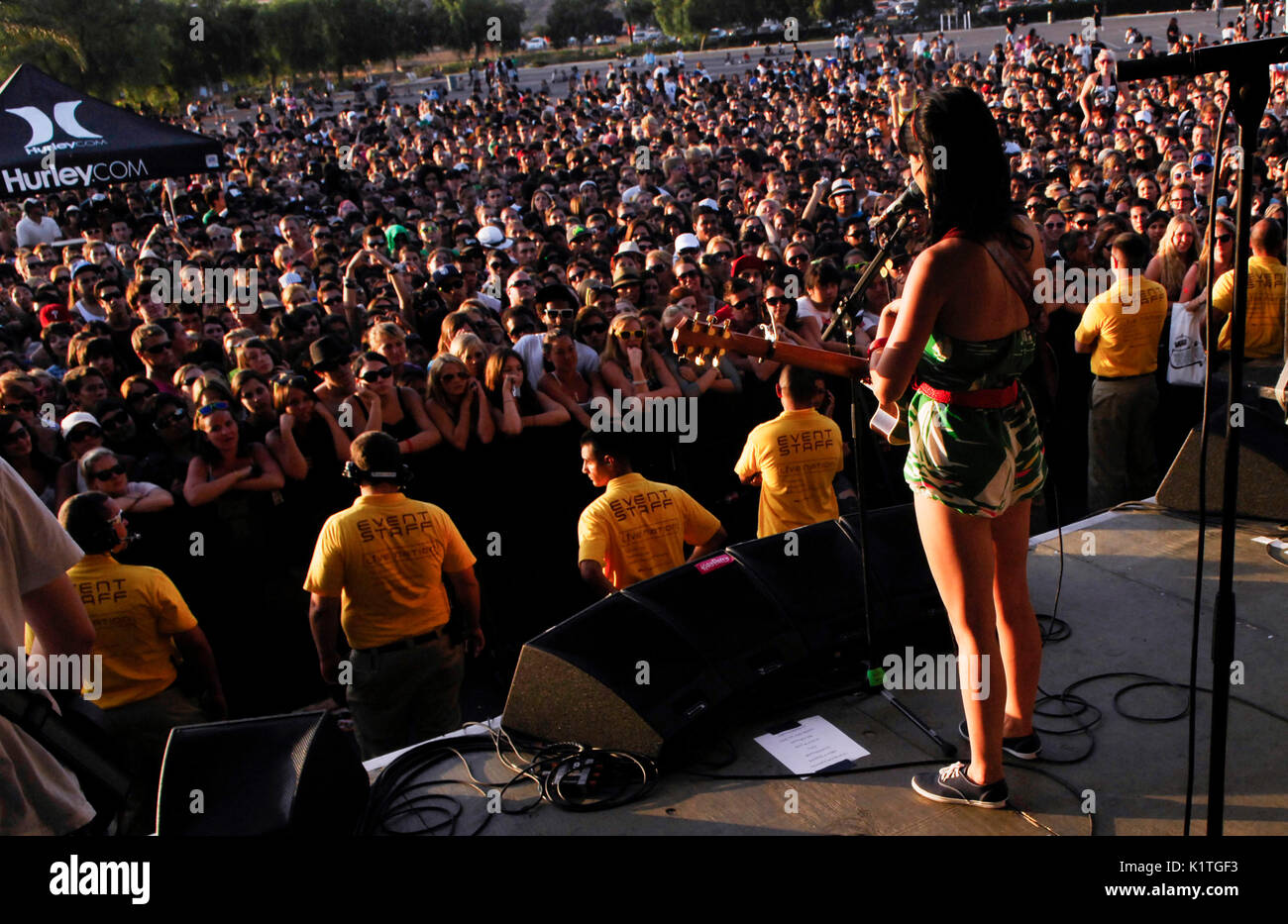 Katy Perry performing 2008 Vans Warped Tour Coors Amphitheater San ...