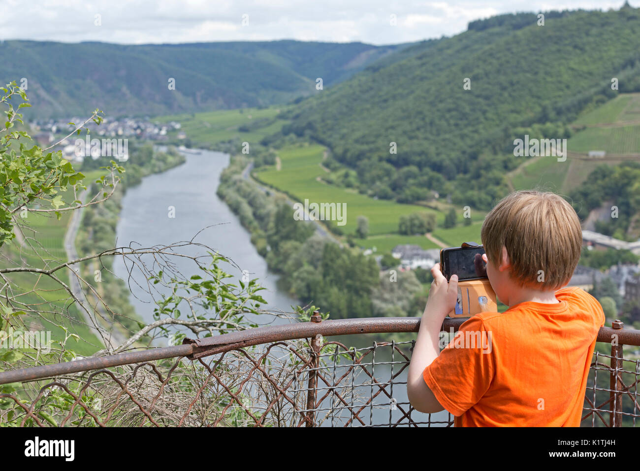 Release of photographs hi-res stock photography and images - Alamy