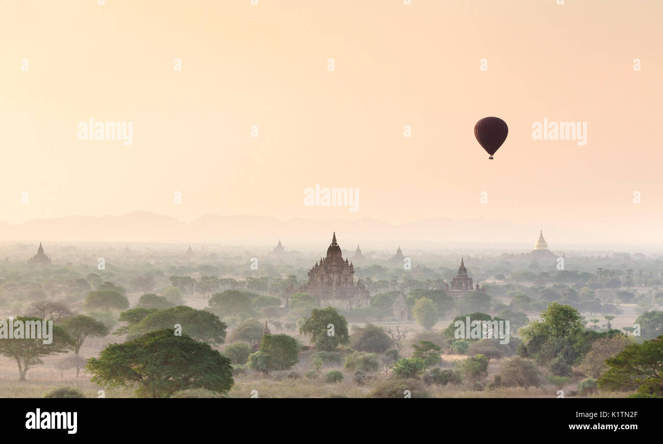 Balloons over bagan temples hi-res stock photography and images - Alamy