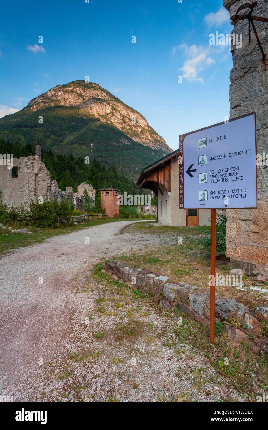 Rivamonte agordino hi-res stock photography and images - Alamy