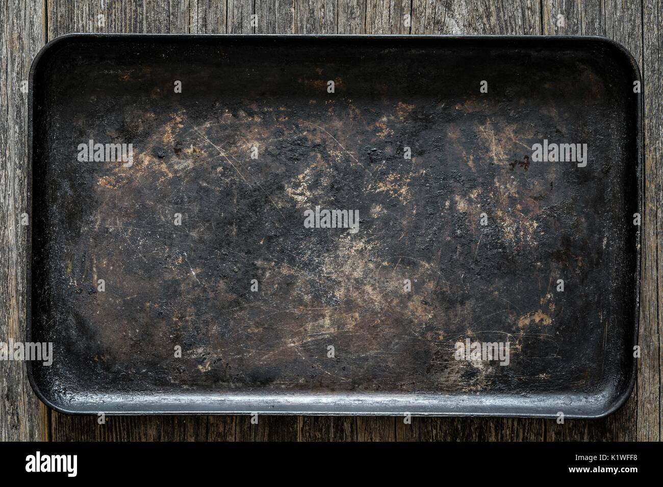 Old rusty metal baking sheet as a background. Copy space for text Stock ...