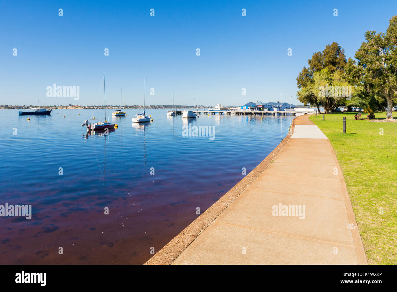 Swan River views looking towards Jo Jo's jetty from the path along JH ...