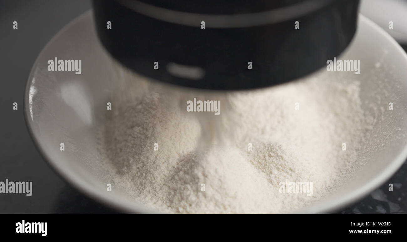 Mug flour sieve close hi-res stock photography and images - Alamy