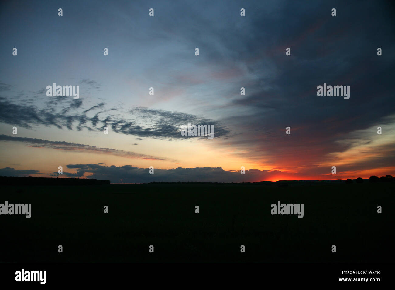 Dawn sunrise horizon farm hi-res stock photography and images - Alamy