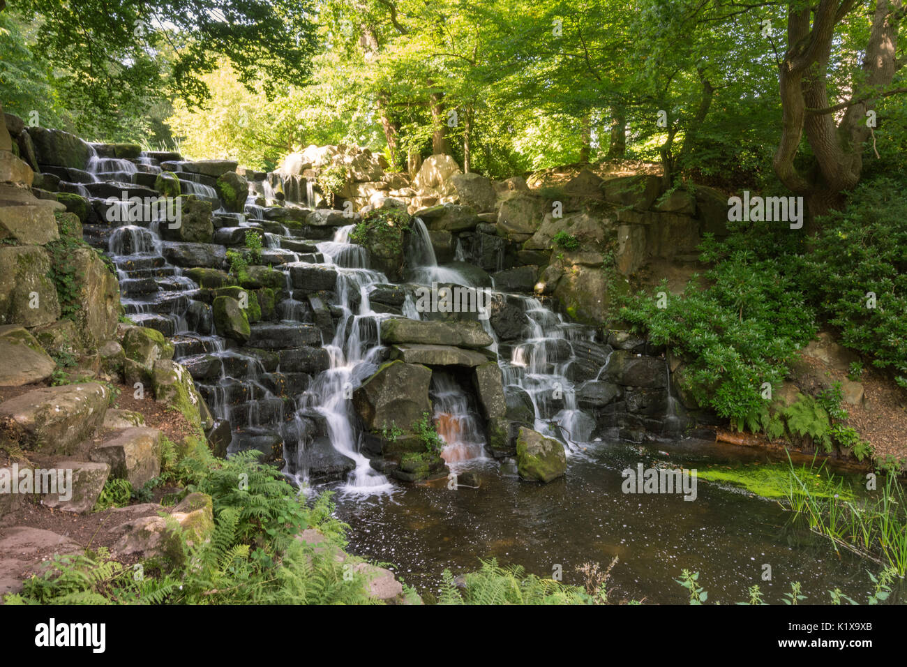 Man made waterfall hi-res stock photography and images - Alamy
