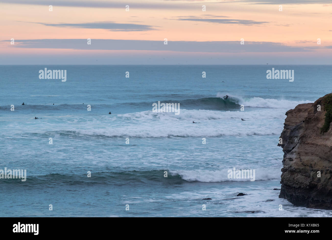 Multiple surfers hi-res stock photography and images - Alamy