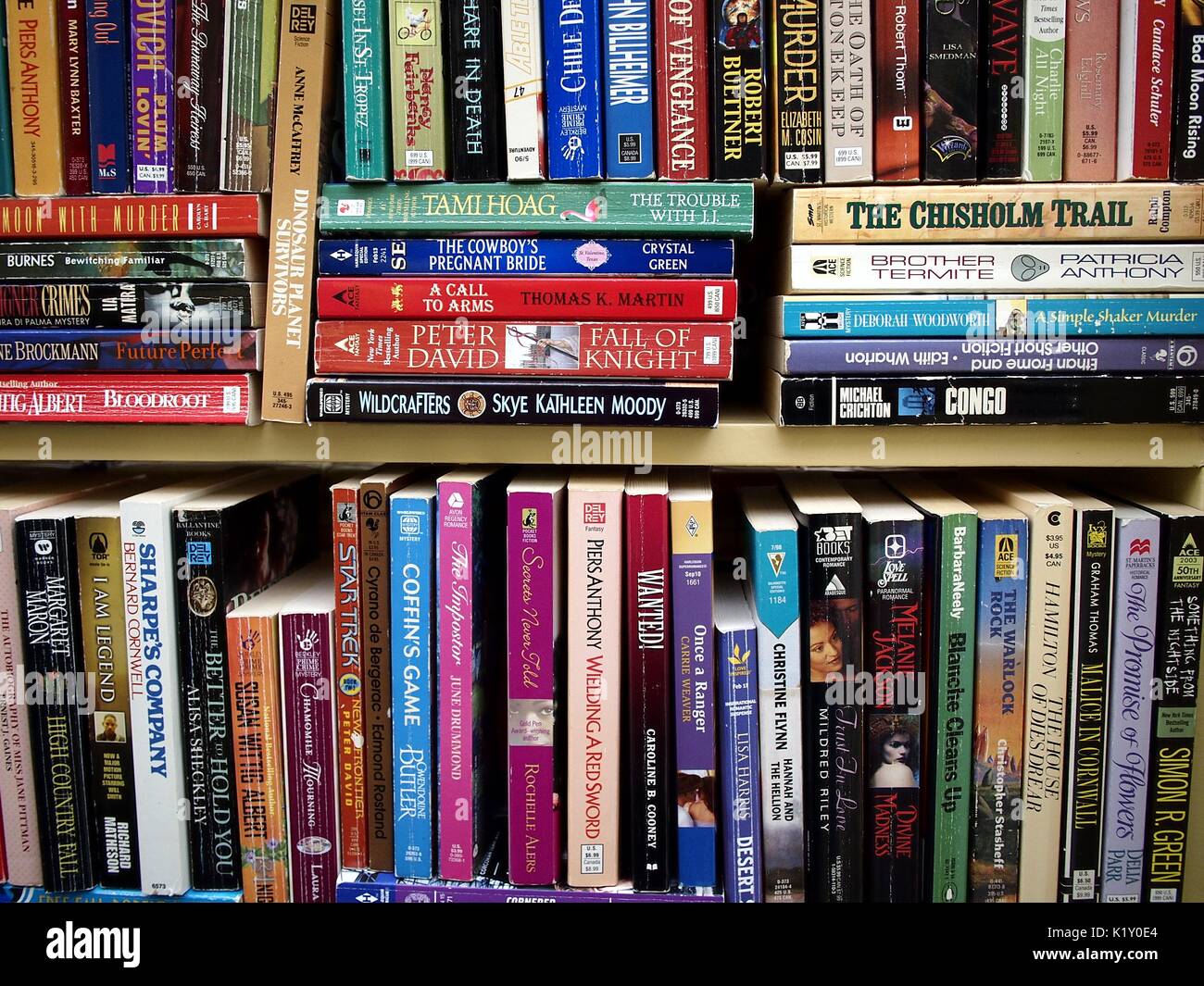 Pile new old books hi-res stock photography and images - Alamy