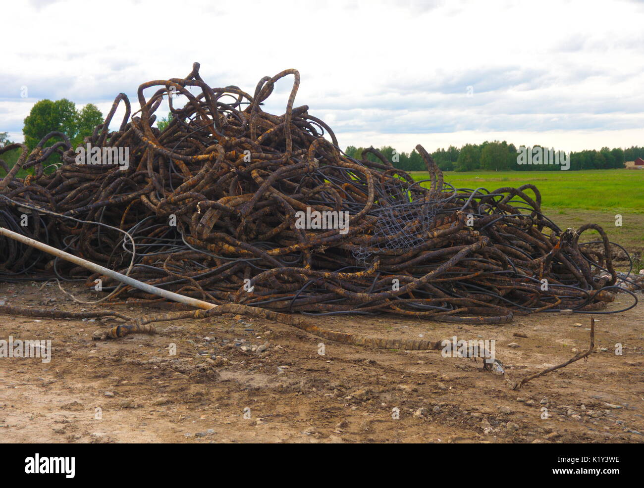Old rusty iron cables hi-res stock photography and images - Alamy