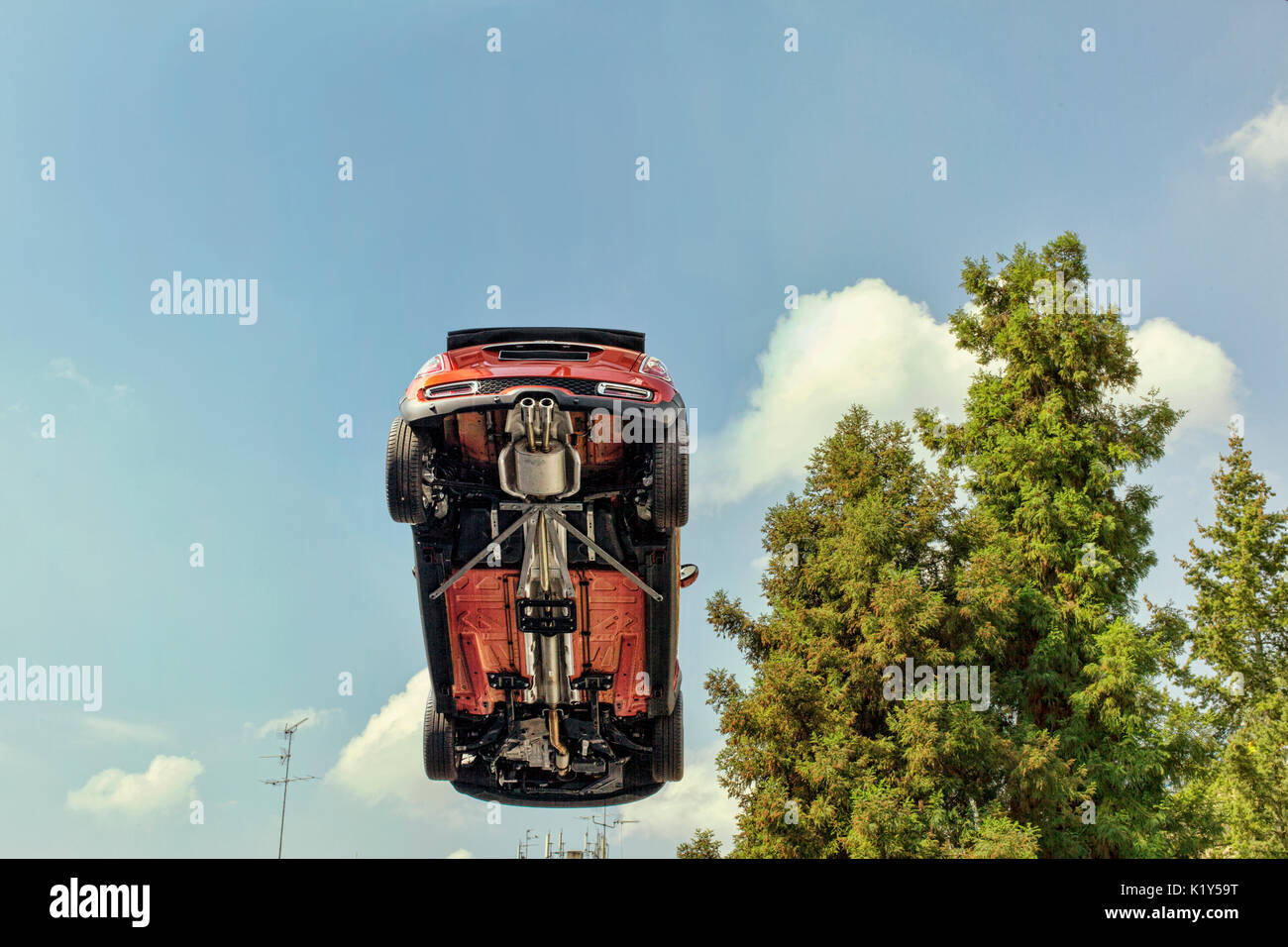 Flying car in air future hi-res stock photography and images - Alamy