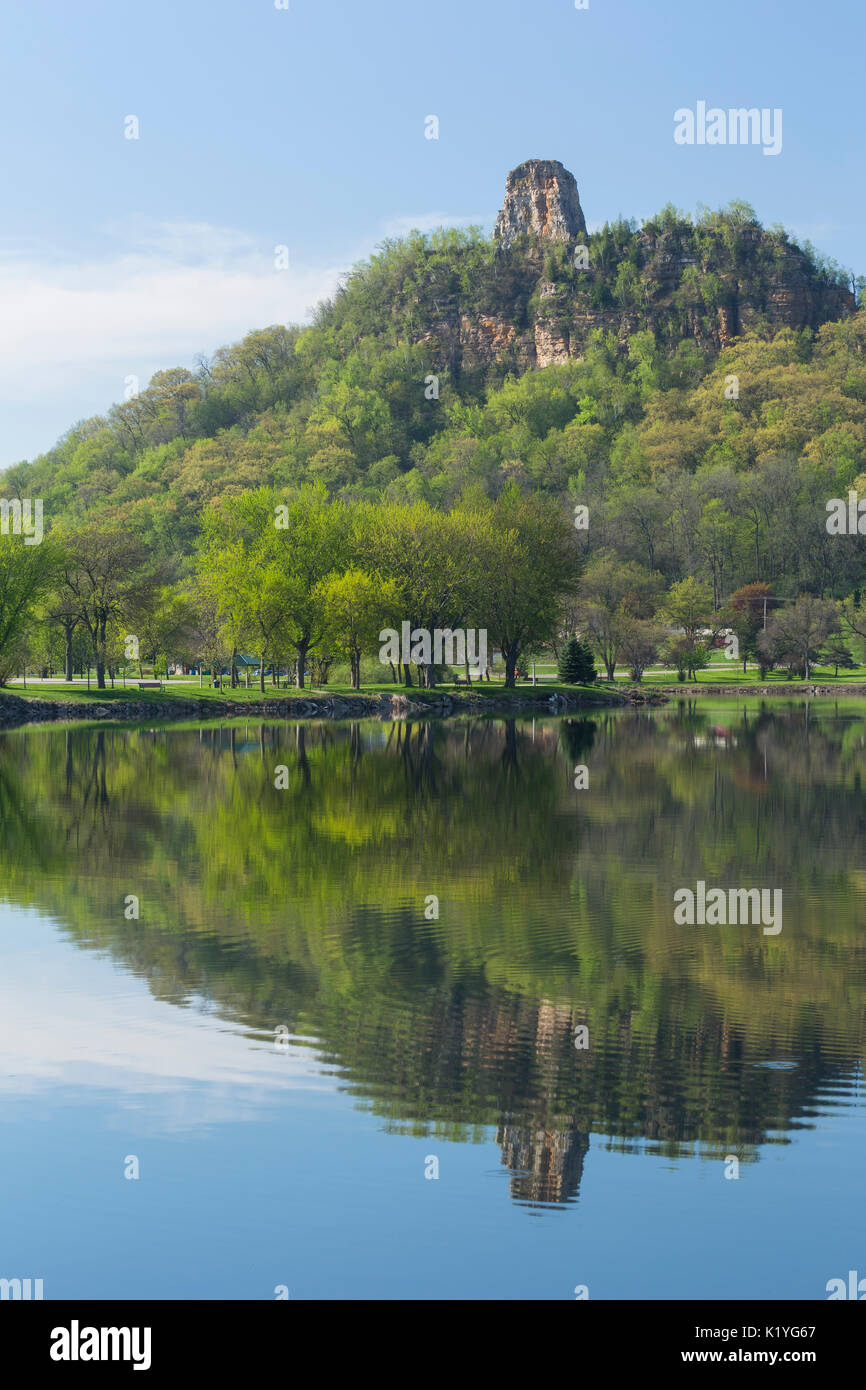 Hilltop Rock Formation In Spring Stock Photo - Alamy