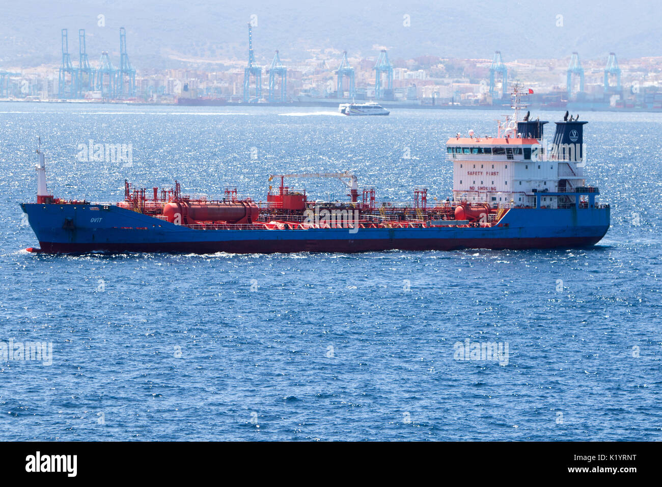 Ovit ship hi-res stock photography and images - Alamy