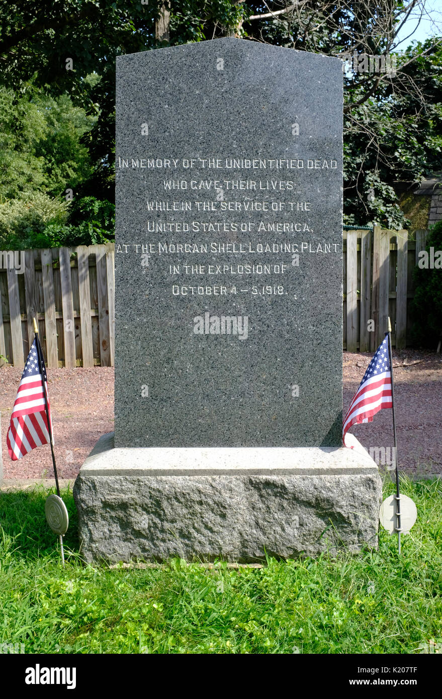 Explosion memorial hi-res stock photography and images - Alamy