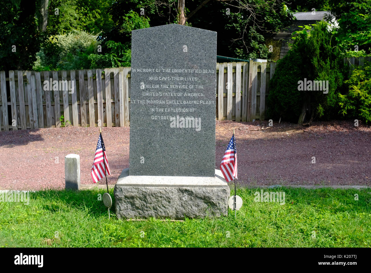 Shell loading plant hi-res stock photography and images - Alamy