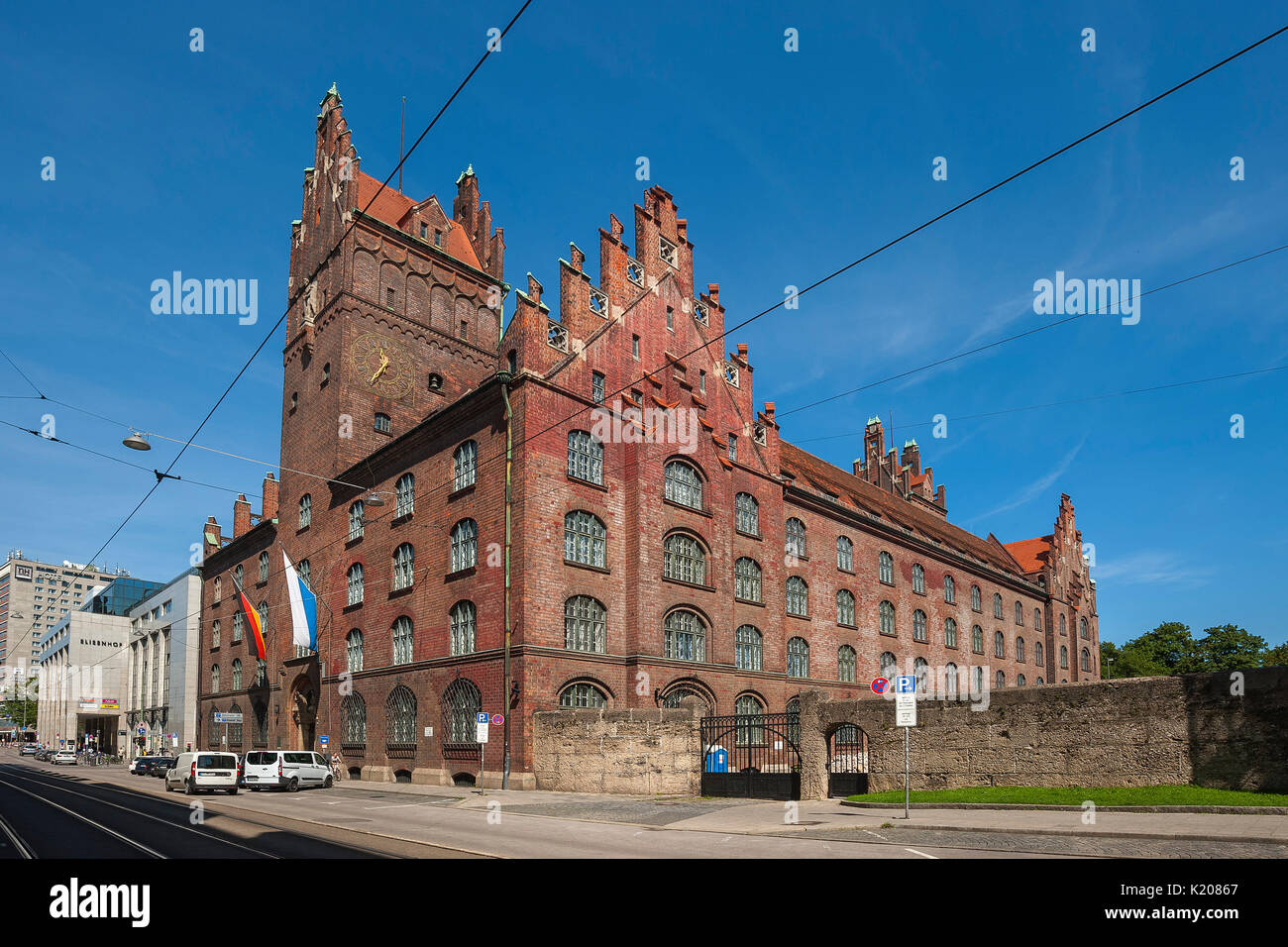 New Justice Building, Higher Regional Court and Bavarian Constitutional ...