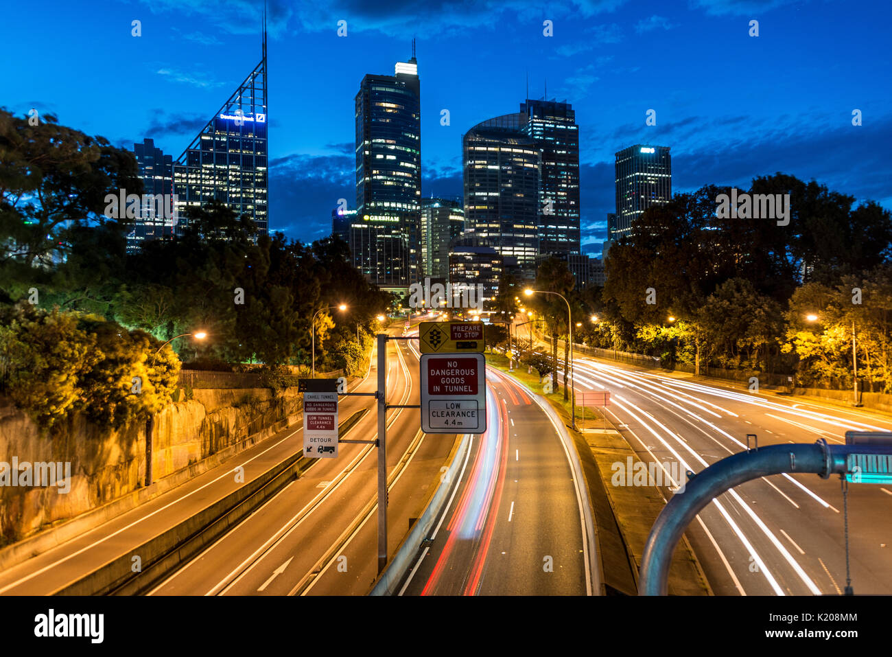 Night time highway hi-res stock photography and images - Alamy