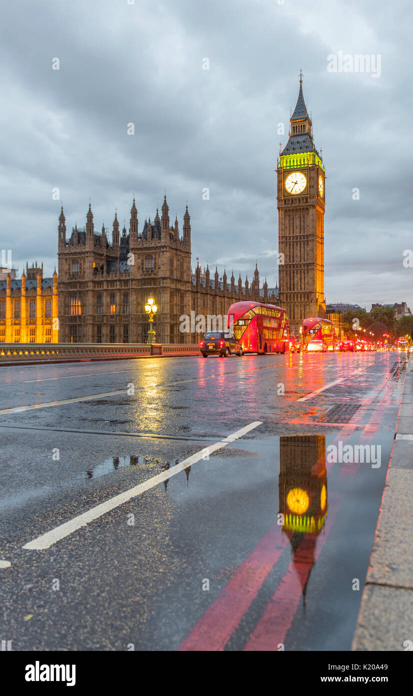 Westminster Bridge, Palace of Westminster, Houses of Parliament with ...