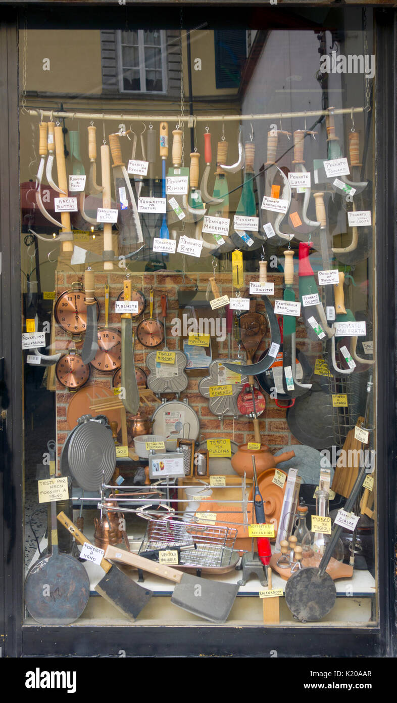 Knife and hardware store in Lucca, Italy, 2017 Stock Photo - Alamy